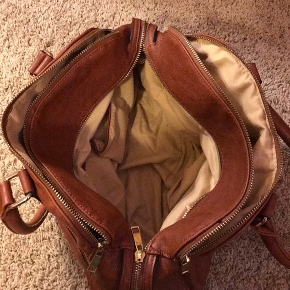 Bags | Stunning Faux Leather Shoulder Bag | Poshmark